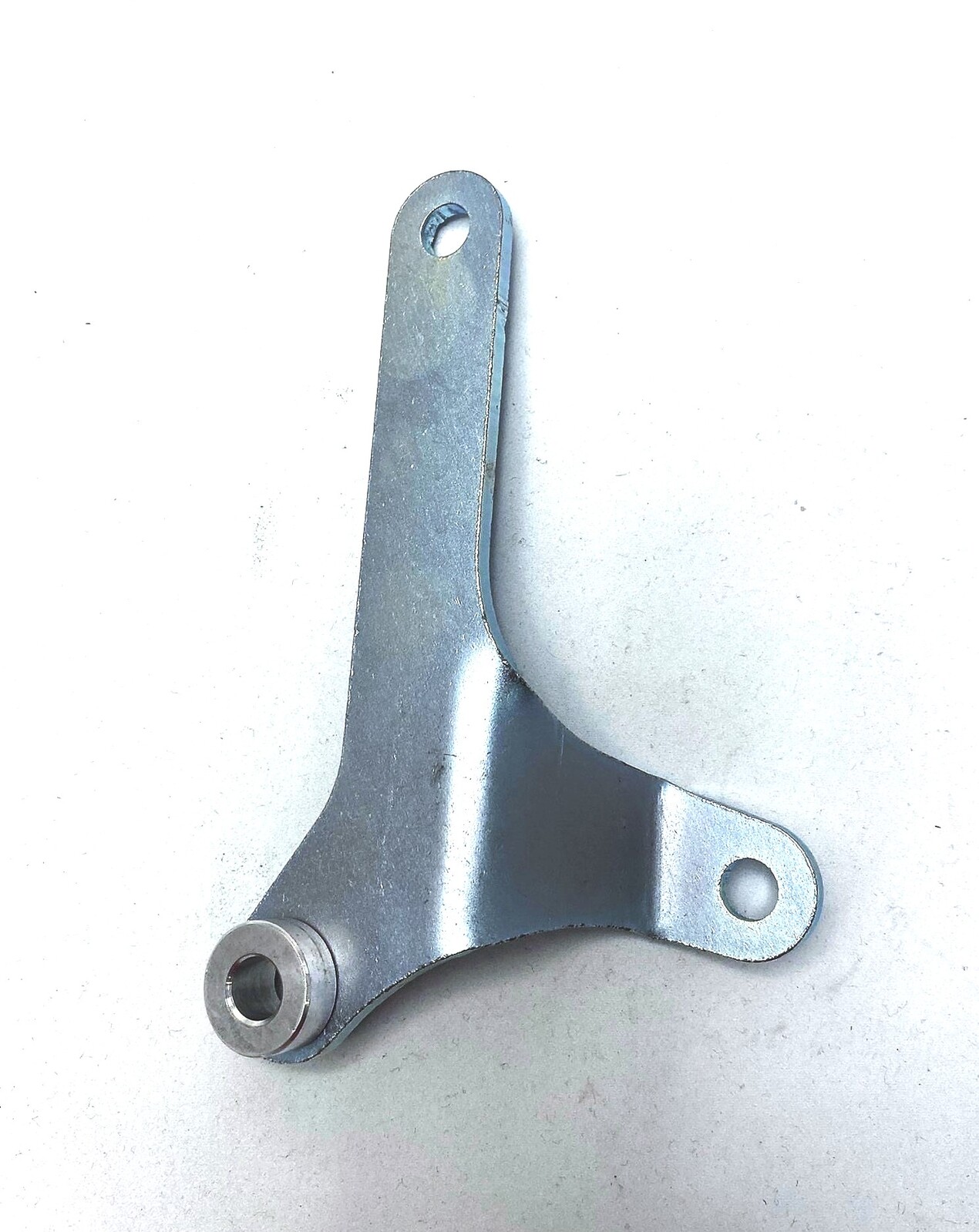 RH CYLINDER HEAD/ENGINE MOUNT RR 2ST MY13-MY15